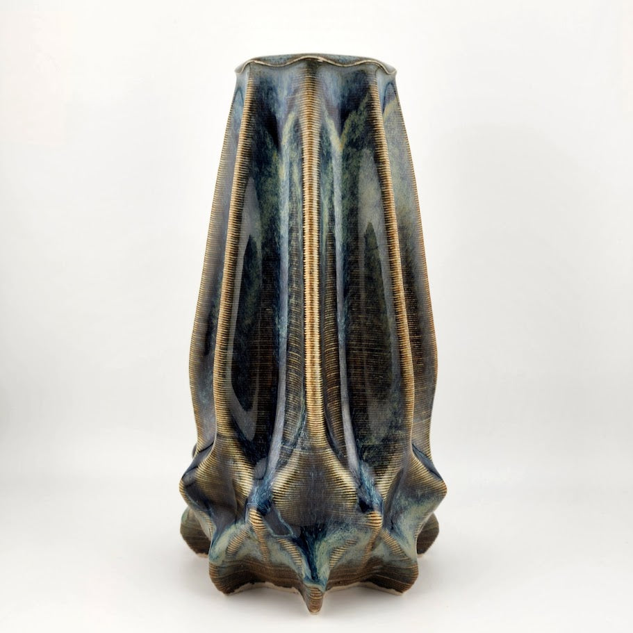 Pedestal decor piece – Rustic Swan